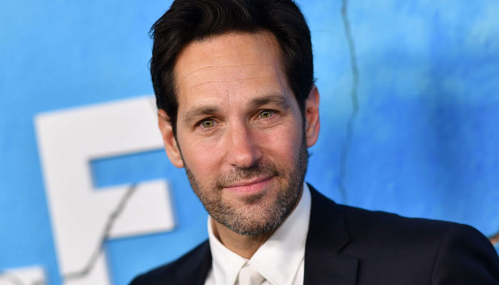 US Election 2020: Paul Rudd hands out cookies to early voters in rain